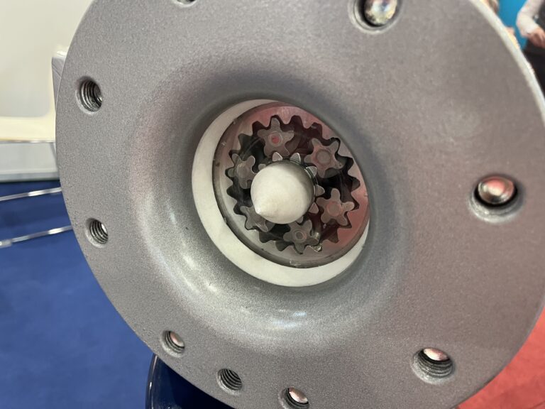 Tire Technology Expo Day 2: Entex live-demos planetary roller extruder ...