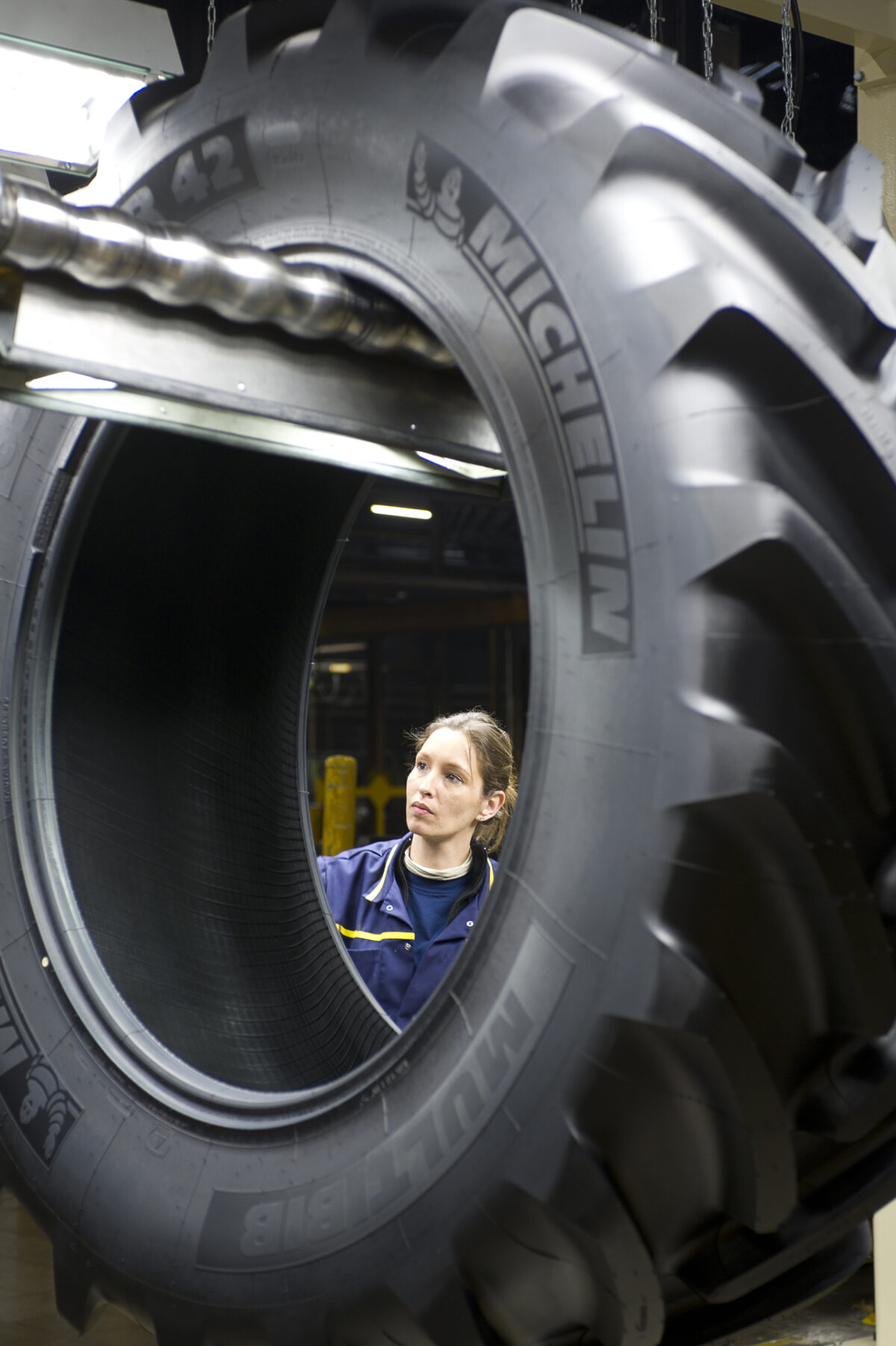 Michelin inaugurates Cosmos machine for agricultural tire production ...